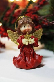 Červená závěsná ozdoba andílka s hvězdičkou 7cm