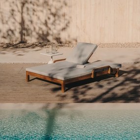 Dřevěné zahradní dvojlehátko Kave Home Sonsaura