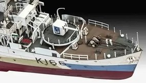 Revell HMCS Snowberry / Plastikový model / 1:144 / Počet dílků 501 / O