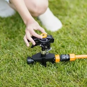 Fiskars 1023656 Impulzní zavlažovač s kolečky