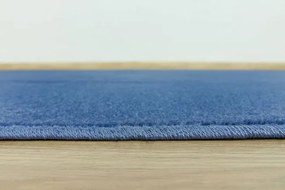 Metrážový koberec Dynasty 82 modrý