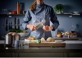 WÜSTHOF CLASSIC Ocílka kulatá 26 cm / černá plastová rukojeť / pro péč