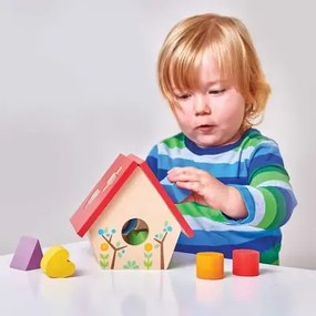 Le Toy Van Petilou Ptačí budka s tvary / od 12 měsíců