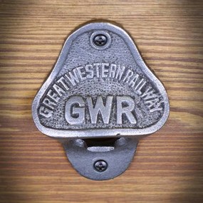 Nástěnný otvírák na lahve GWR