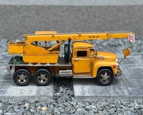 Plechový model - Mobilní jeřáb