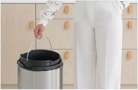 Brabantia Touch Bin New Odpadkový koš 30 L bílý / 29.5 x 72 x 32 cm