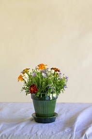 Malý květináč Simona s podstavcem s glazurou 12 cm zelený