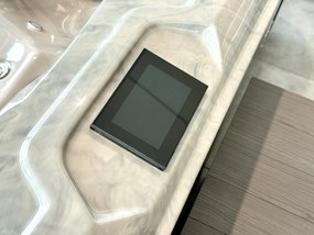 Akrylátová vířivka Maxspa, 230 x 230 x 89 cm Barva: mramorově-bílá, Barva bočnice: hnědá