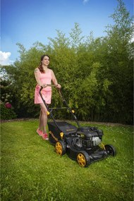 Benzínová sekačka na trávu Riwall PRO RPM 4234 P 2v1 bez pojezdu