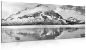 Obraz jezero poblíž nádherné hory v černobílém provedení Varianta: 100x50