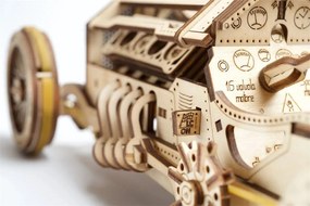 Hračka Ugears 3D dřevěné mechanické puzzle U9 Auto (Grand Prix)