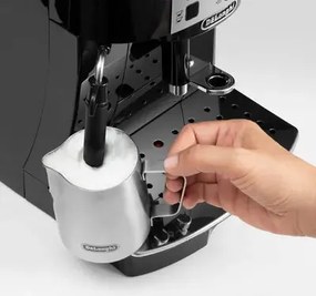 DeLonghi Magnifica S ECAM 22.112.B černá / automatický kávovar / 1450