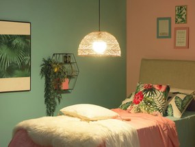 Závěsná ratanová lampa v přírodní barvě SELENGE Beliani