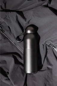 Černá termoláhev s brčkem z nerezové oceli 500 ml Tekla – Sagaform