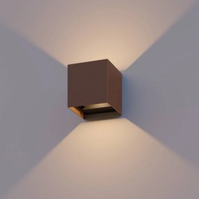 Venkovní nástěnná lampa Calex LED Cube, nahoru/dolů, výška 10 cm, rezavě