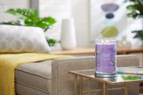 Yankee Candle – Signature Tumbler svíčka Lilac Blossoms (Šeříkové květy) Velikost: velká 567 g