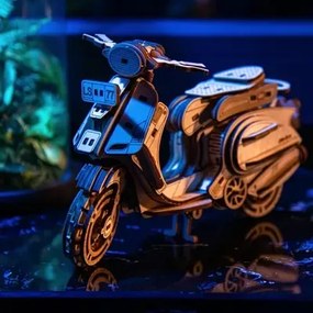 Little Story 3D dřevěná skládačka Sting Scooter