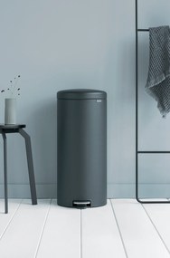 Brabantia Pedálový koš NewIcon 30L minerálně tmavě šedá