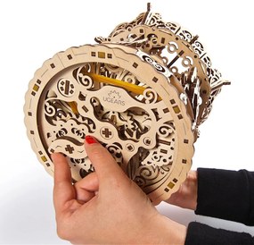 Ugears 3D puzzle Kolotoč 305 ks