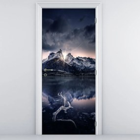 Fototapeta na dveře - Jezero s horou (95x205cm)