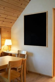 Toptabule.sk  Černá magnetická tabule v přírodním dřevěném rámu CLASSIC 120x90 cm