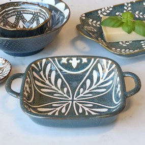 Porcelánová opálová zapékací miska Arés Ramekin s úchyty – 18*18*4,5 cm