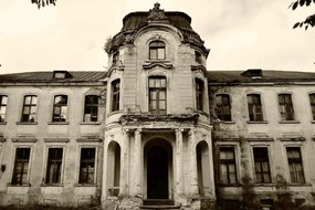 DIMEX | Vliesová fototapeta Palác v Bělorusku MS-5-1025 | 375 x 250 cm| bílá, černá, šedá