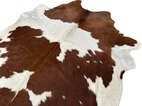 Koberec kusový hovězí kůže 3,3 m2, hnědobílá 1021