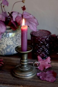 Fialová úzká krátká svíčka Short dinner plum - Ø 2 *11cm / 4h