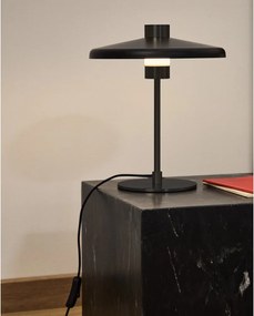 Černá stolní lampa s kovovým stínidlem (výška 32,5 cm) Nuvira – Kave Home
