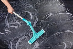 Zelená teleskopická okenní stěrka 71 cm 4in1 FlexReach – LEIFHEIT
