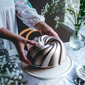 TESCOMA Forma bábovka vysoká DELÍCIA ø 24 cm, větrník