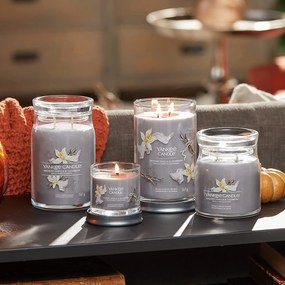 Yankee Candle vonná svíčka Signature Tumbler ve skle velká Smoked Vanilla & Cashmere 567g