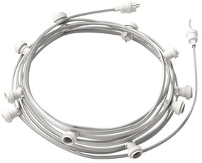creative cables Hotový světelný řetěz LUMET 12,5 m je sestavený z 10 bílých objímek, háčku a zástrčky Barva kabelu: Stříbrná - CM02