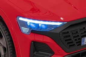 Elektrické autíčko Audi SQ8 červené