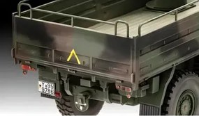 REVELL Model nákladního auta MAN 10T Milgl 8x8 / Plastikový model / Mě