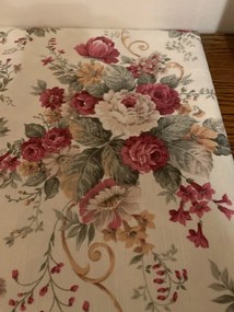 K-U ručně šitý ubrus růžové květy na béžové, 100 cm x 100 cm