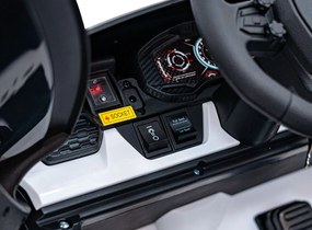 Ramiz Vozidlo Lamborghini Revuelto XL bílé