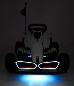 Ramiz BMW motokára s funkcí driftu bílá