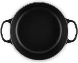 Le Creuset Signature Hrnec s poklicí 26 cm černá