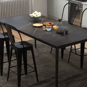 HOMCOM Sada 4 Stackable Barových Židlí Průmyslové Barové Křeslo s Opěrkou a Podnožkou, Výška Sedáku 76 cm, Černý Kov