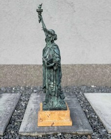 Bronzová socha - Lady Liberty USA