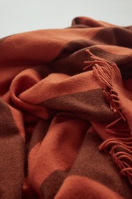 Přehoz The Sweater Polychrome 130 x 190 cm oranžovo-hnědý