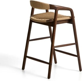 Hnědá barová židle s područkami z dubového dřeva (výška sedáku 65 cm) Derile – Kave Home