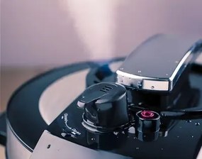 Eldom SW500 nerez / Multifunkční tlakový hrnec / 900 W / 5 l / 14 prog
