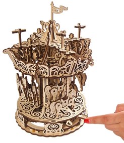 Ugears 3D puzzle Kolotoč 305 ks