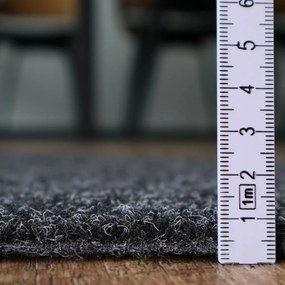 Betap, Metrážový koberec Primo 78 antracit, zátěžový, na míru, šíře 4m, šedá, resine, chodba / předsíň