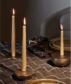 Kovový svícen Quira – Kave Home