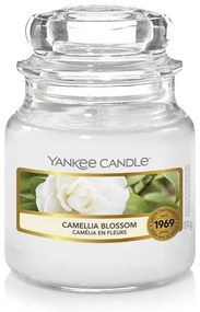 Yankee Candle - vonná svíčka Camellia Blossom (Kamélie) 104g