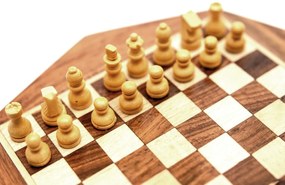 Madrid Magnificence Magnetické šachy v osmiúhelníkové krabičce - G236